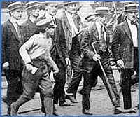 Muerte por un arrendamiento * Daniel Rakowitz nació en Tejas en 1960.