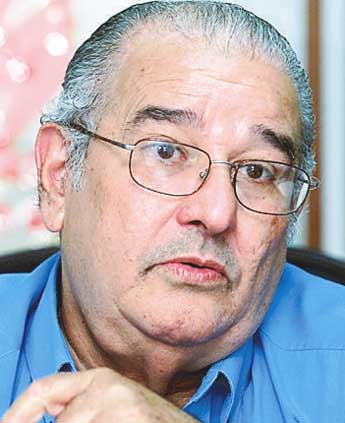 Endara: ¡Carajo!, el pueblo quiere soluciones * Guillermo Endara.