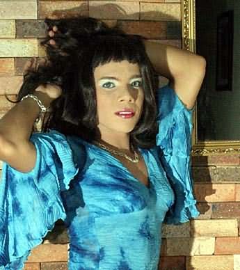 La vida de un transformista * La transformación demora 1 hora. Si ...